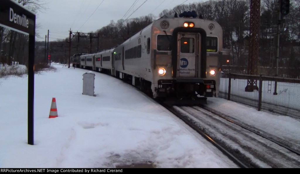 Cab Car 6708 Passing Through